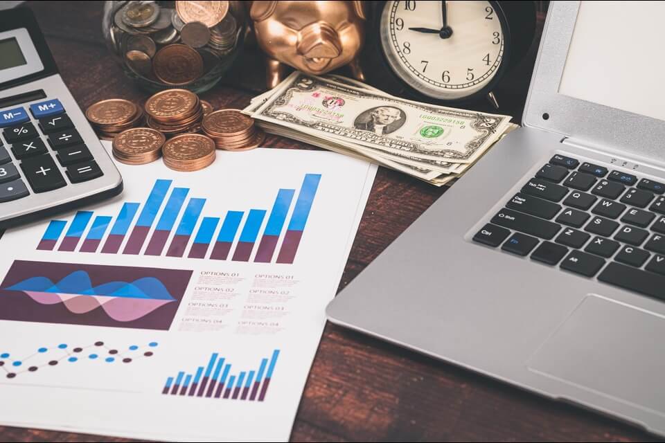 How To Master Fundamental Analysis Capitalizing On Industry Trends